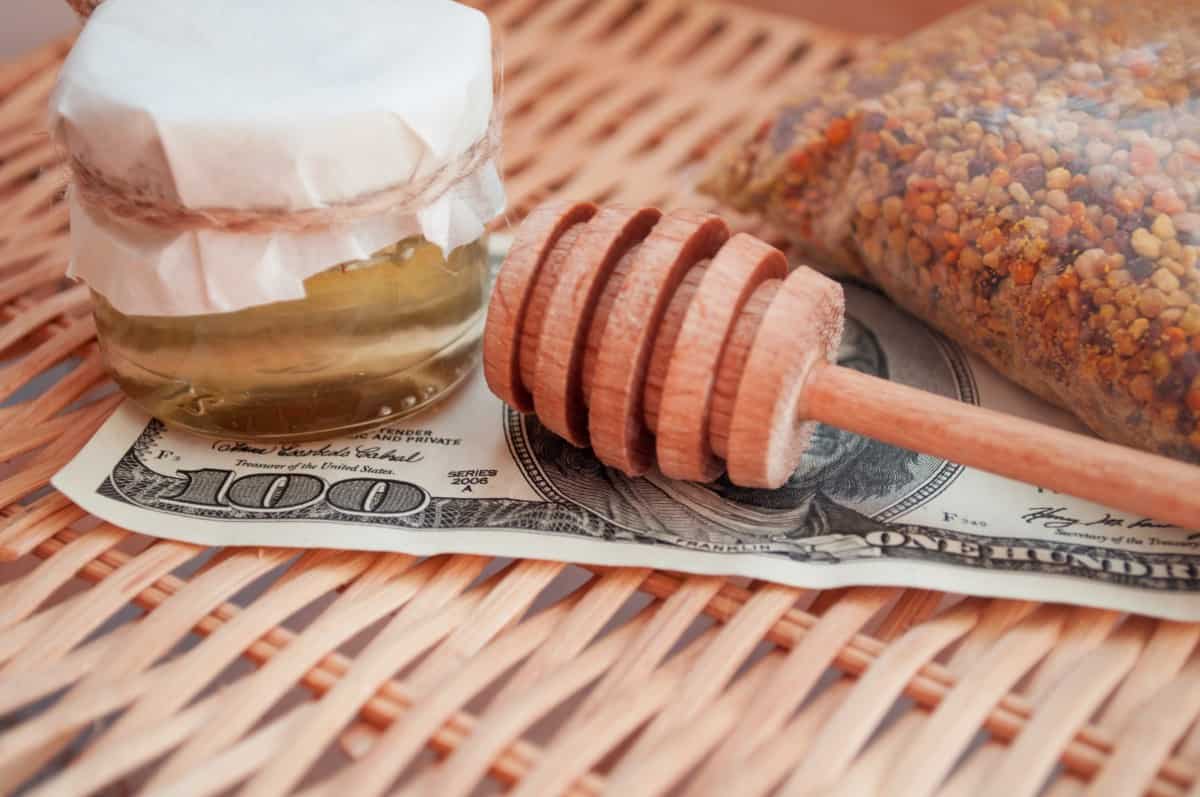 How Much Money Can I Make Selling Bee Pollen? Does It Sell? - Bee ...